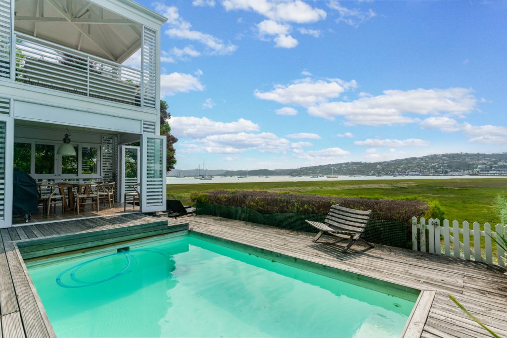 Thesen Islands Living – Where the living is easy!